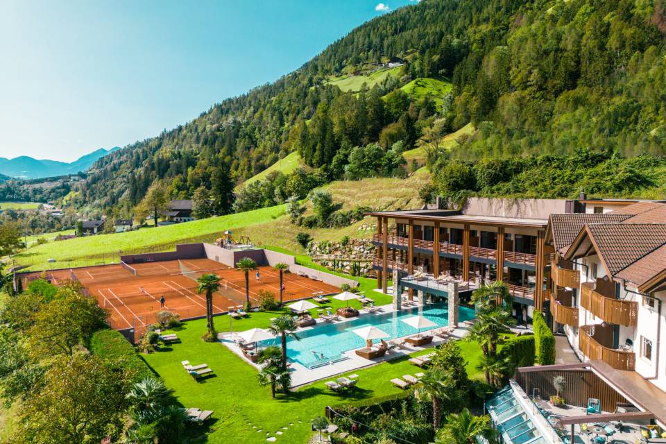 Tennis holidays at the five-star resort in South Tyrol - Andreus Resorts