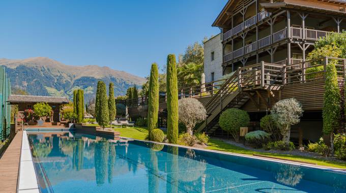 Pools & Garten im Resort in Südtirol - Andreus Resorts